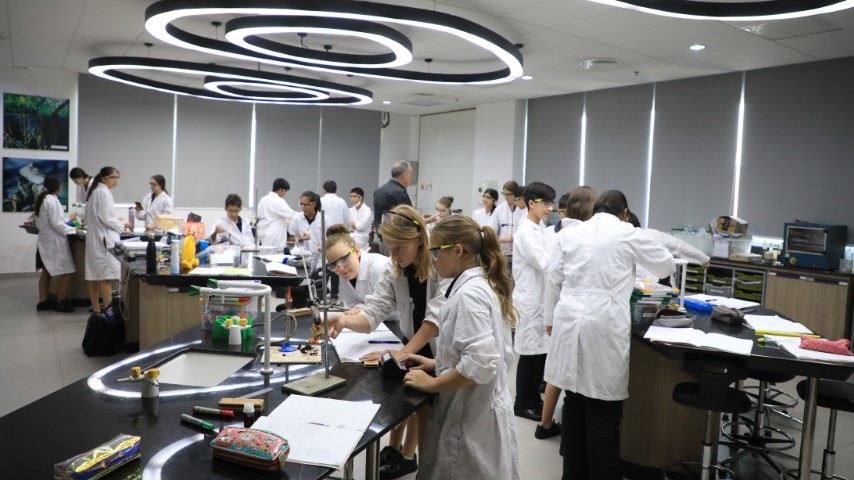 Bangkok Patana School Logo