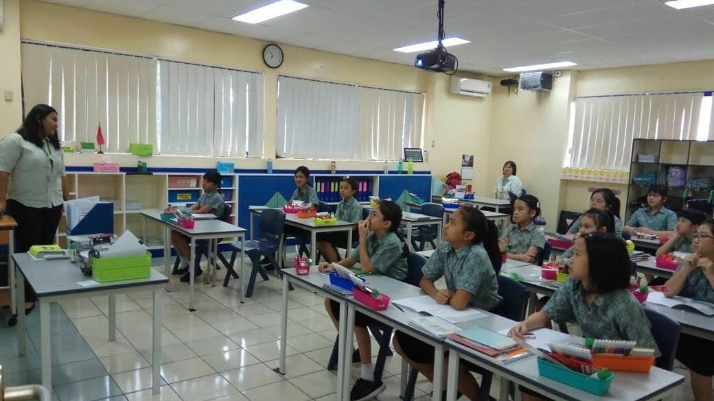 Tunas Muda International School Logo