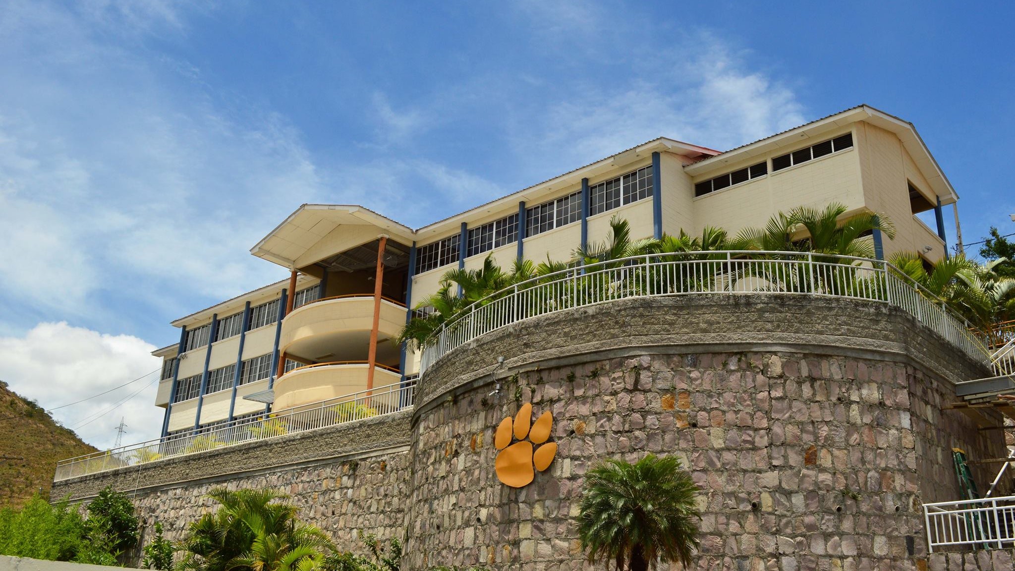 Teaching abroad in Honduras - Country